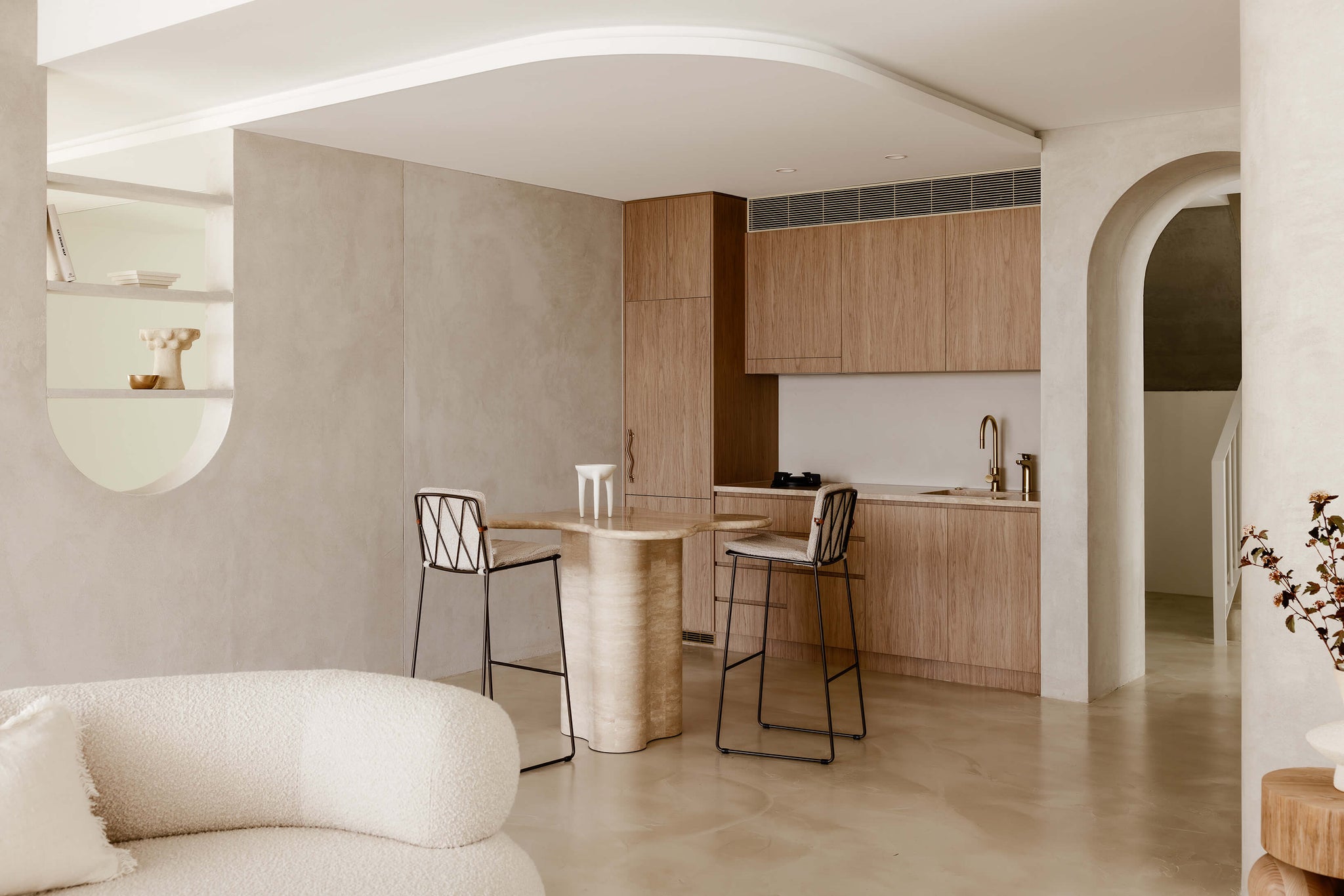 Fluid Bar Table – fform