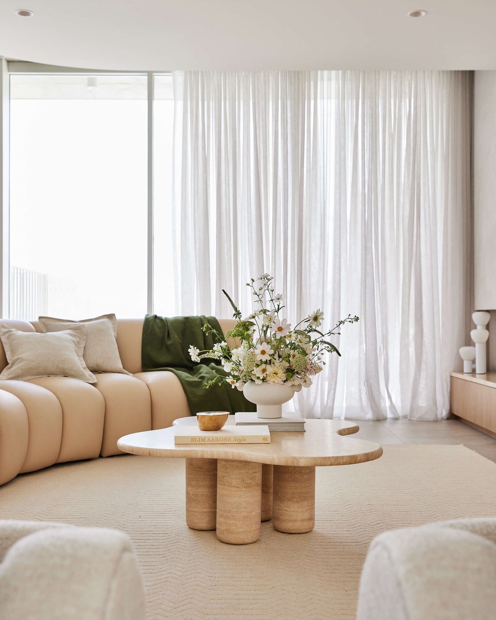 Fluid Coffee Table – fform