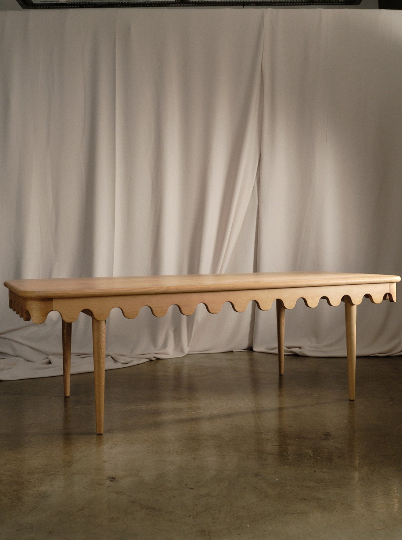 Scallop Dining Table – fform